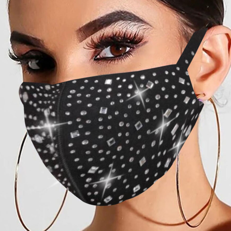 LW COTTON Casual Rivet Decoration White Face Mask Sale | LovelyWholesale